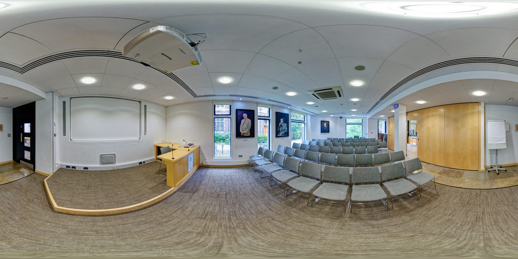 Cambridge University Virtual Tour | Simple Text and Image Version