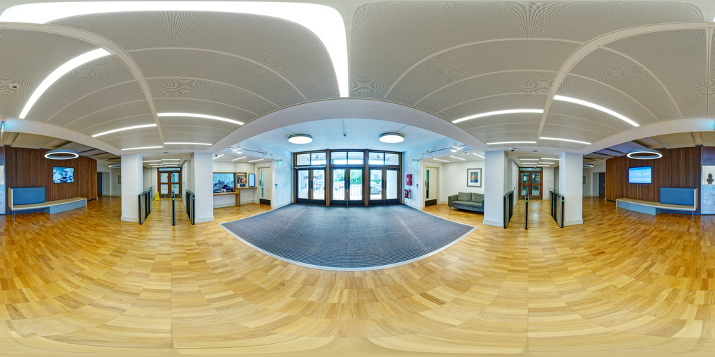 Cambridge University Virtual Tour | Simple Text and Image Version