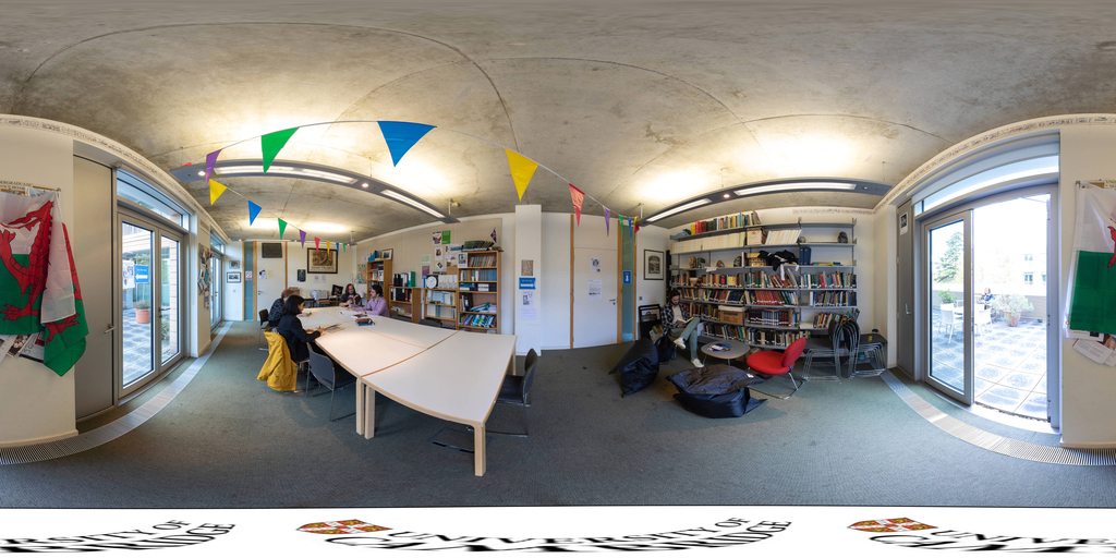 Cambridge University Virtual Tour | Simple Text and Image Version